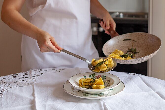 Bolognese Cooking Class with Margherita in the Historic Center - Exploring the Itinerary in Detail