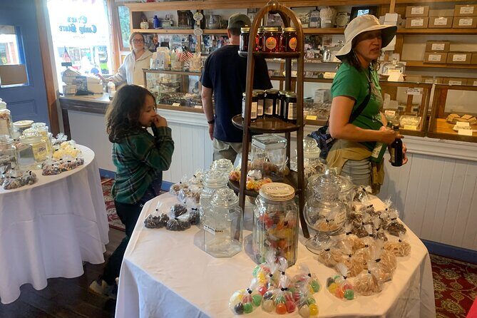 Boothbay Harbor Bites Guided Food Tour - The Sum Up