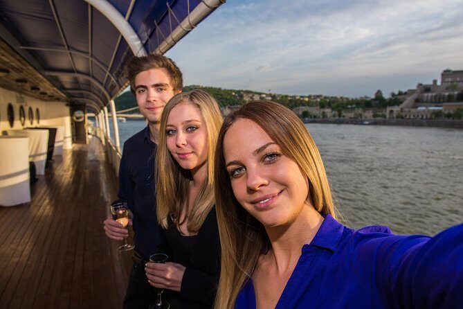 Booze Cruise Budapest Sightseeing Danube Cruise - The Sum Up: Who Will Love This Cruise?