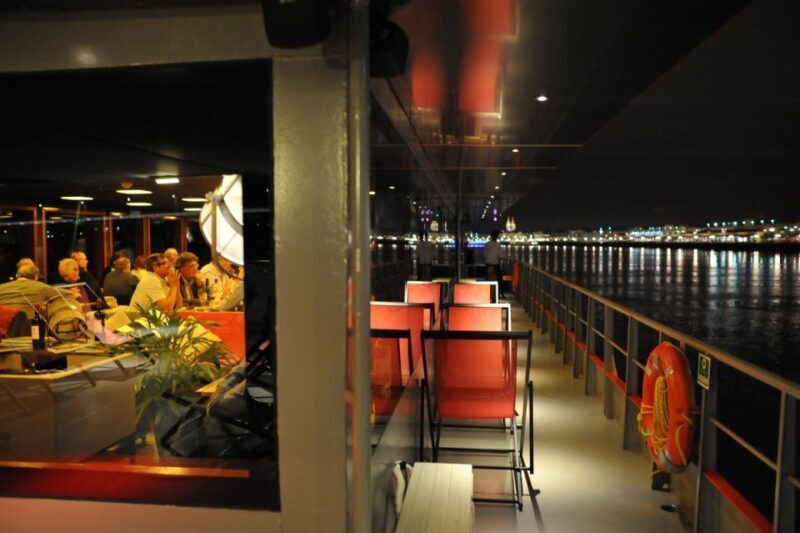 Bordeaux: 2-Hour River Dinner Cruise - FAQs