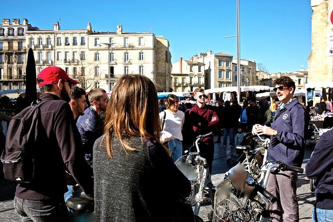 "Bordeaux by bicycle: a 3-hour tour immersive experience" - A Deep Dive into the Bordeaux Bike Tour Experience