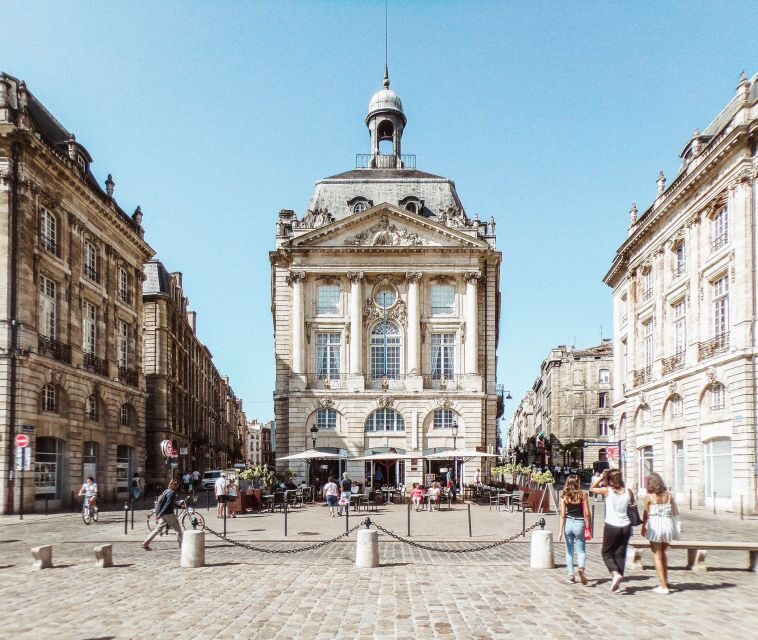 Bordeaux: Exclusive Private Guided Walking Tour - What You’ll See and Do