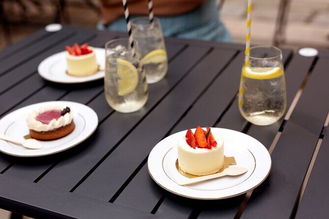 Bordeaux Food Tour in the Wine District : Discover what makes Bordeaux so famous - Who Will Love This Tour?  