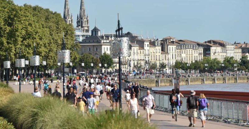 Bordeaux: Guided Walking Tour - Key Points
