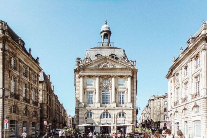 Bordeaux: Private custom tour with a local guide - FAQs