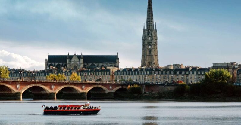 Bordeaux: River Cruise with Commentary, Wine and Canelé - The Experience in Detail