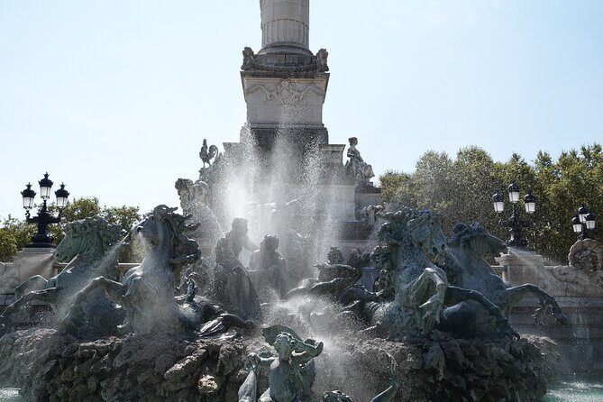 Bordeaux Scenic Walking Tour Experience with a glass of wine. - Exploring the Details of the Bordeaux Walking Tour