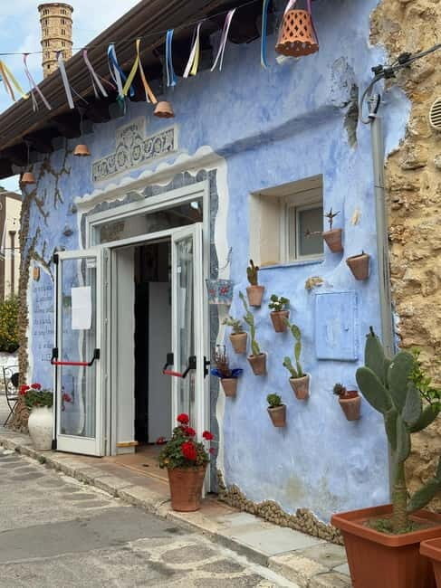 Borgo Parrini Gaudí-style: a walking tour in a colorful art village - Who Should Consider This Tour?