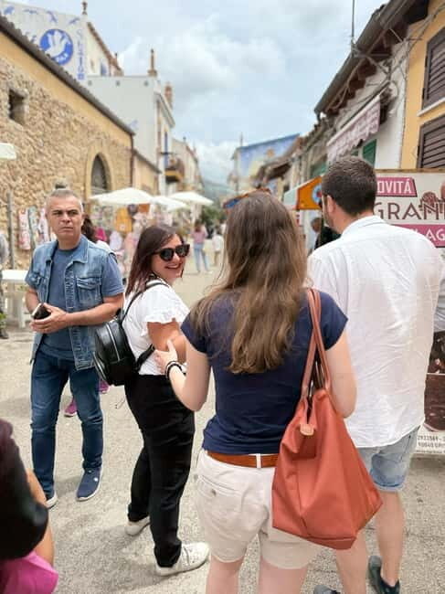 Borgo Parrini Gaudí-style: a walking tour in a colorful art village - FAQ