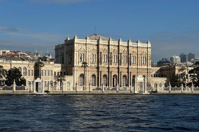 Bosphorus Boat Tour 3 Hour with Asian Side Stop in Istanbul - Frequently Asked Questions