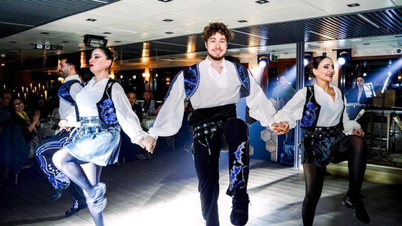 Bosphorus Dinner Cruise & Dance Shows with Private Table - What to Expect on the Bosphorus Dinner Cruise