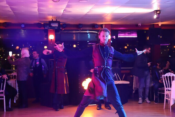 Bosphorus Dinner Cruise Tour with Private Table - Practical Tips for Your Booking