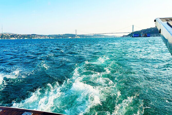 Bosphorus & Golden Horn: Sunset Yacht Cruise with Expert Guide - Who Will Love This Experience?