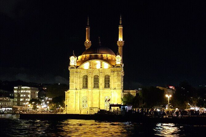 Bosphorus Night Cruise with Luxury Yacht - Key Points