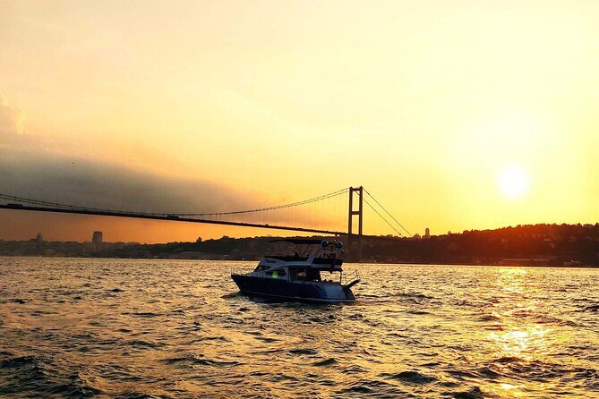 Bosphorus Yacht Cruise at Sunset with Snacks - A Deep Dive into the Experience