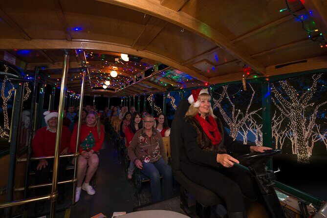 Boston Holiday Sights and Festive Nights Trolley Tour - The Pros and Cons: A Balanced Look