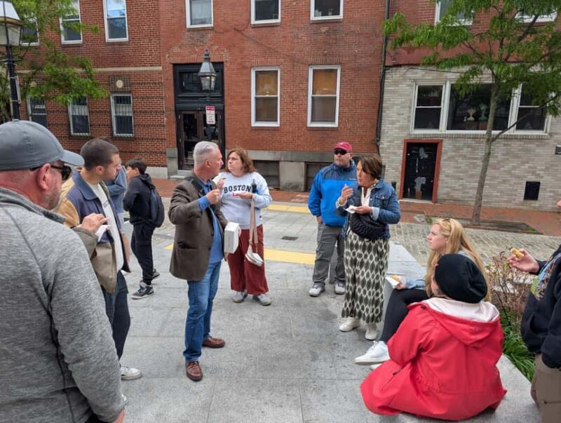 Boston: North End & Litte Italy Food Tour with 6 Tastings - Key Points