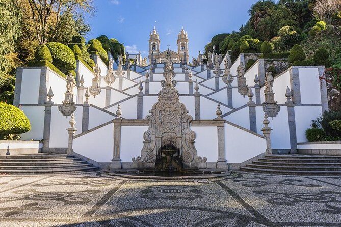Braga and Guimarães Full Day Private Tour from Porto - An In-Depth Look at the Tour Experience
