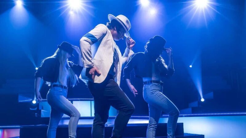 Branson: Awesome 80's Show at Americana Theatre - Overall Experience & Tips