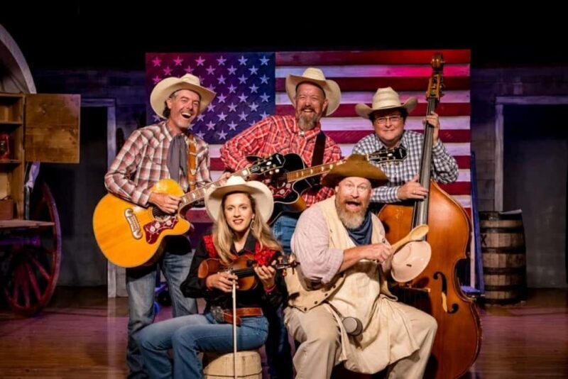 Branson: Chuckwagon Dinner Show and Outdoor Drama - The Value of the Experience
