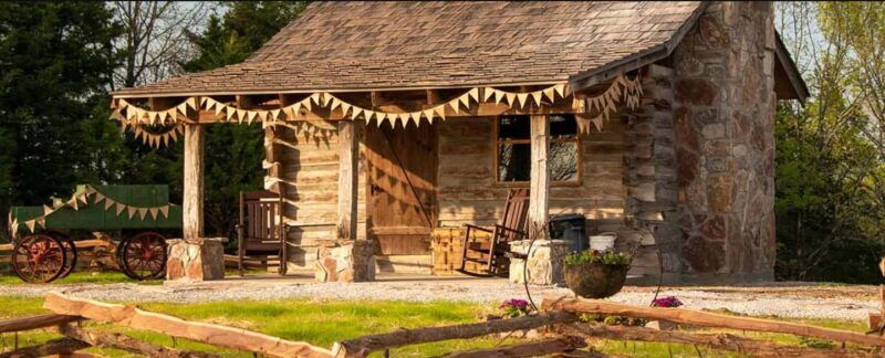 Branson: Downtown, Lake, Baird Mountain & Hollister 4x4 Tour - Key Points