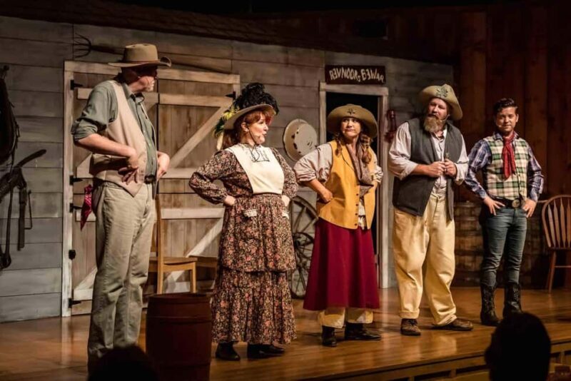 Branson: Whodunnit Hoedown Murder Mystery Dinner Show - Key Points