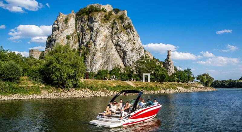 Bratislava by a Private Speedboat - Discovering Bratislava from the Water