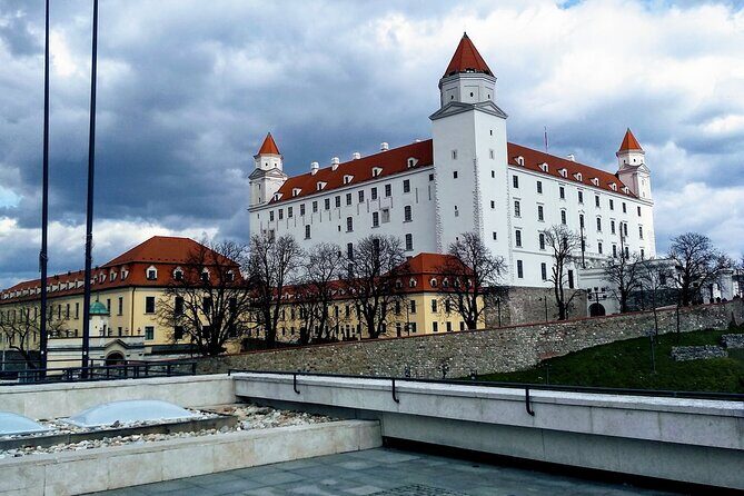 Bratislava Walking Tour with Licensed Private Guide For 2 hours - FAQ