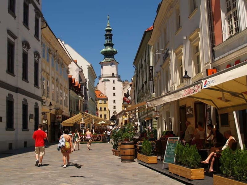 Bratislava Walking Tours with Licensed Guides - Why This Tour Stands Out