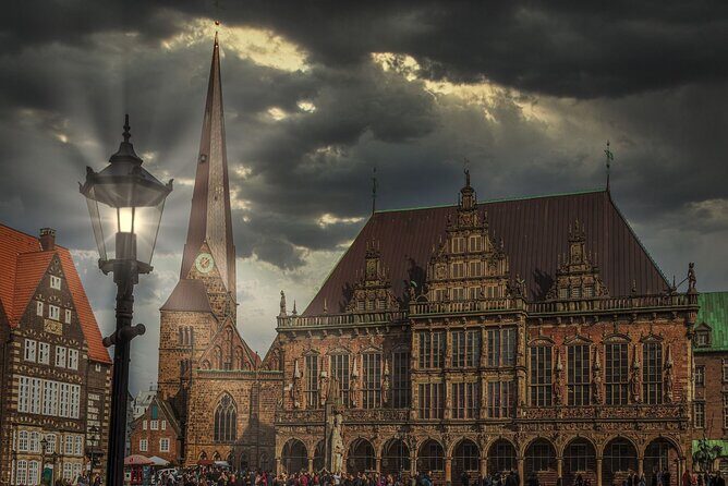 Bremen Private Walking Tour With A Professional Guide - The Practicalities: What to Expect