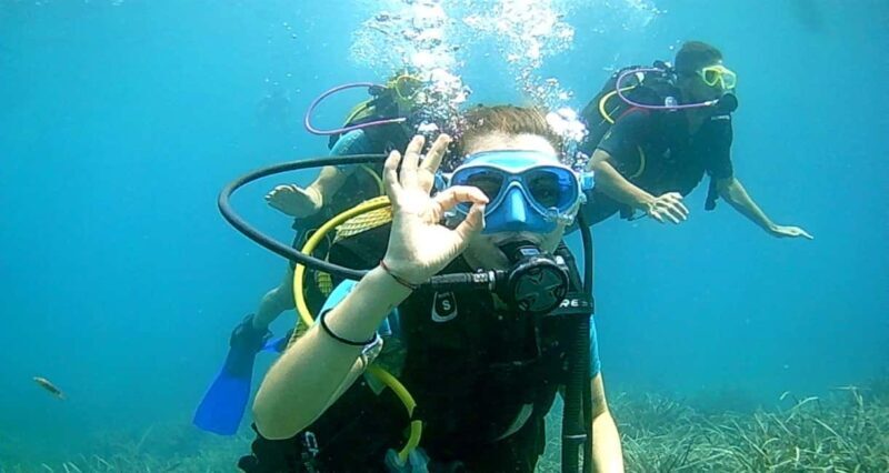 Brindisi: Underwater scuba diving - Exploring the Underwater World of Brindisi: A Complete Guide to the Scuba Diving Experience