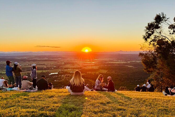 Brisbane: Glow Worms, Sunset, Telescope Stargazing & Dinner - Tamborine Mountain and the Glow Worm Caves
