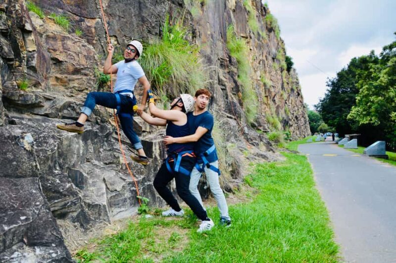 Brisbane: Outdoor Rock Climbing Session - Brisbane: Outdoor Rock Climbing Session – A Thrilling Outdoor Experience in the Heart of the City