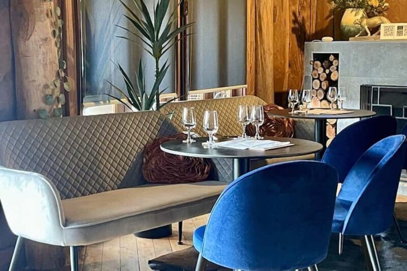 Broke: Cael's Gate Wine and Chocolate Tasting - Detailed Breakdown of the Itinerary