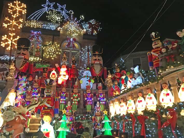 Brooklyn: Dyker Heights Christmas Walking Tour - Authentic Experiences and Review Highlights