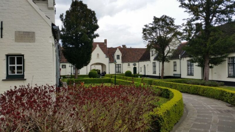 Bruges: 2.5-Hr Walking Tour from train station to Markt - Who Will Love This Tour