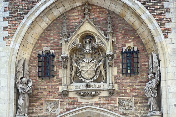 Bruges by a Local: Exciting Stories, Mysteries, People and Choco - Final Verdict