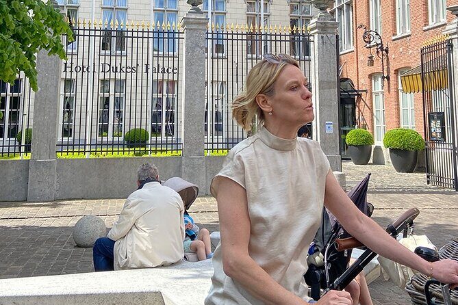 Bruges, Guided Retro Biketour: Highlights and Hidden Gems - FAQ