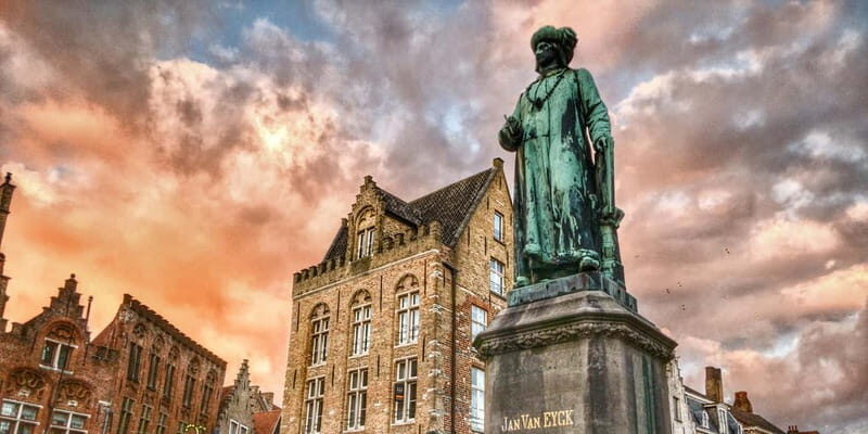 Bruges: Nightly Tales and Untold History Walking Tour - What to Expect from the Tour