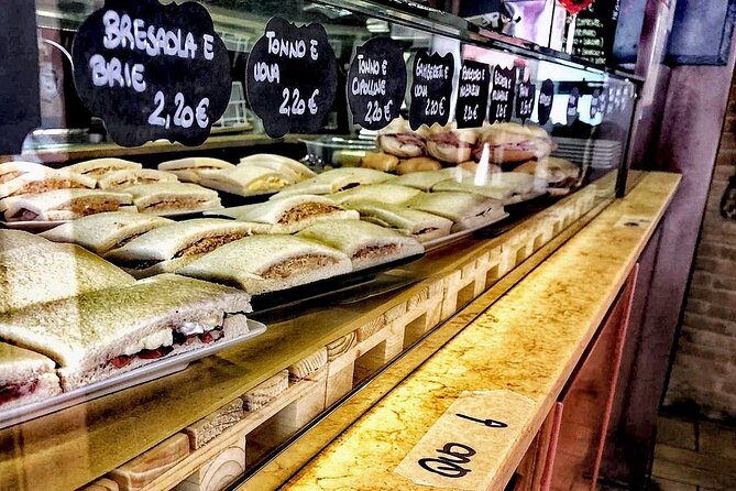 Brunetti's Venice: A Culinary Journey Through Leon's Mysteries - Final Thoughts: Who Should Join?