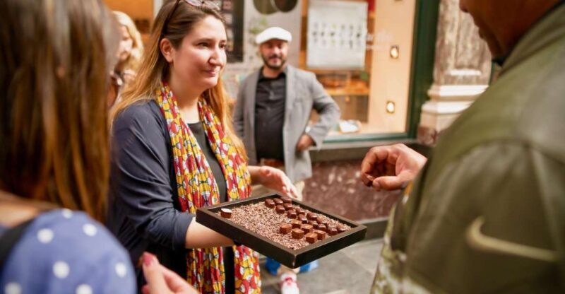 Brussels: Hungry Mary's Famous Beer and Chocolate Tour - The Guides and Atmosphere