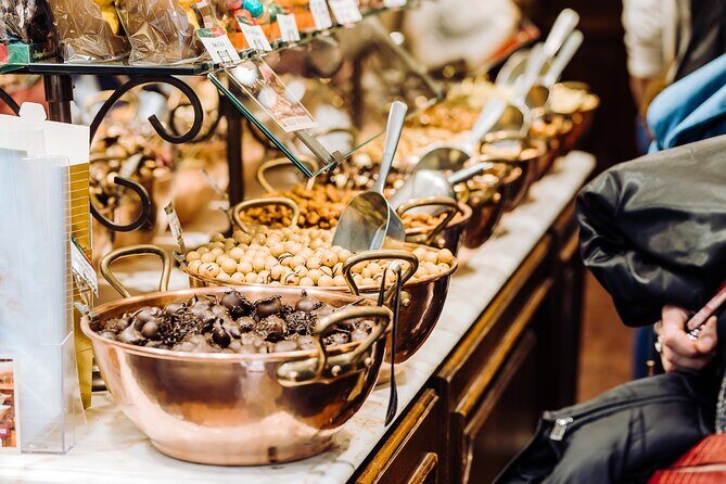 Brussels Private & Personalized Christmas Tour with a Local Guide - Key Points
