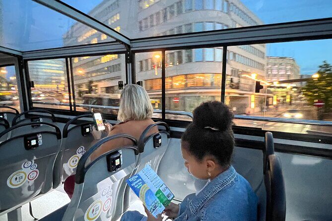 Brussels Tootbus before night sightseeing tour - Key Points