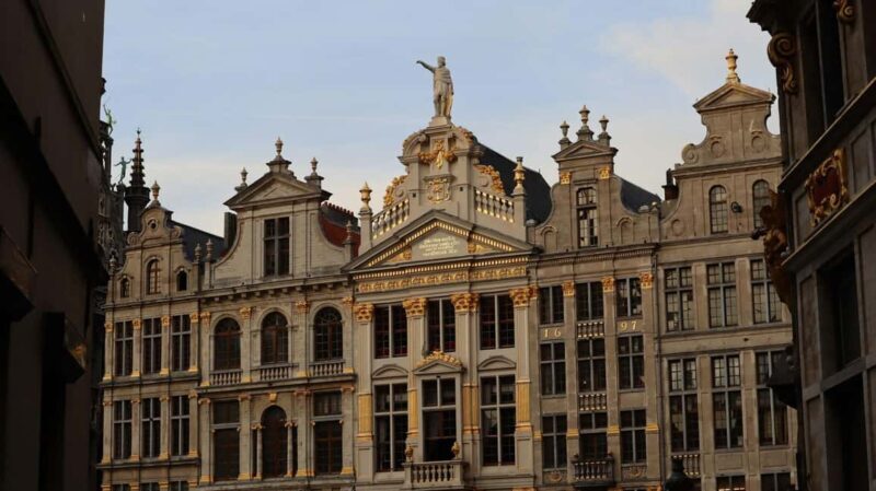 Brussels Uncovered: A Walking Tour Beyond the Postcards - Exploring Brussels in 2.5 Hours