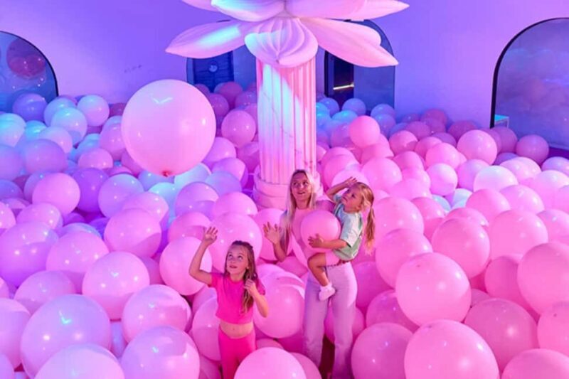 Bubble Planet Berlin: An Experience Museum for All Your Senses - An Entertaining and Visual Feast