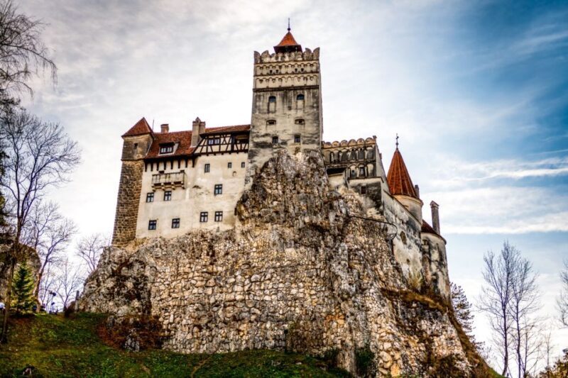 Bucharest: Bran Castle and Bear Sanctuary Small-Group Tour - The Itinerary Breakdown