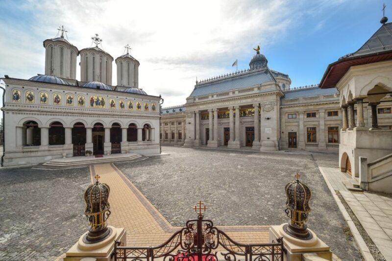 Bucharest: Communist Bike Tour - Highlights of the Tour