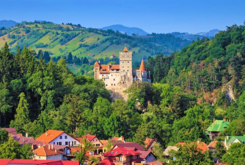 Bucharest: Dracula Castle, Peles Castle & Brasov Old Town - Key Points