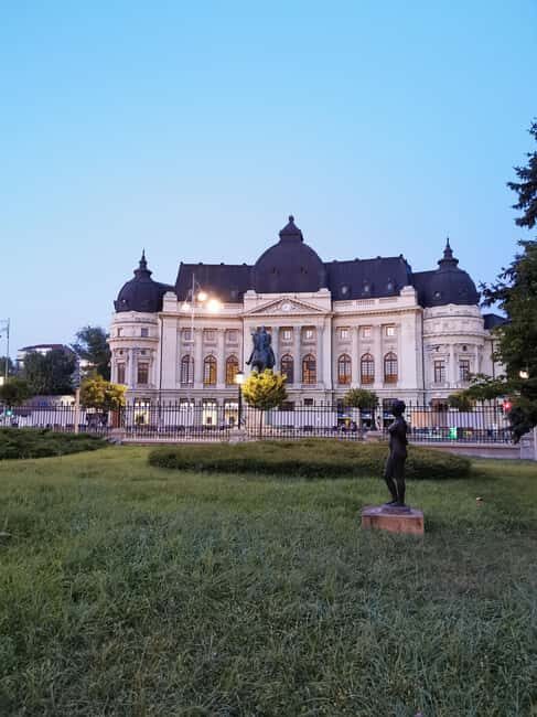Bucharest Parliament,Village Museum,Dracula's Tomb,Mogosoaia - Key Points