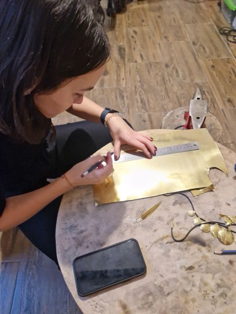 Bucharest: Real Roma Community - Crafting Workshop - A Closer Look at the Experience